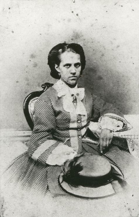 Anna Dostoyevskaya: the Heart and Soul of Russia's Greatest Author ...